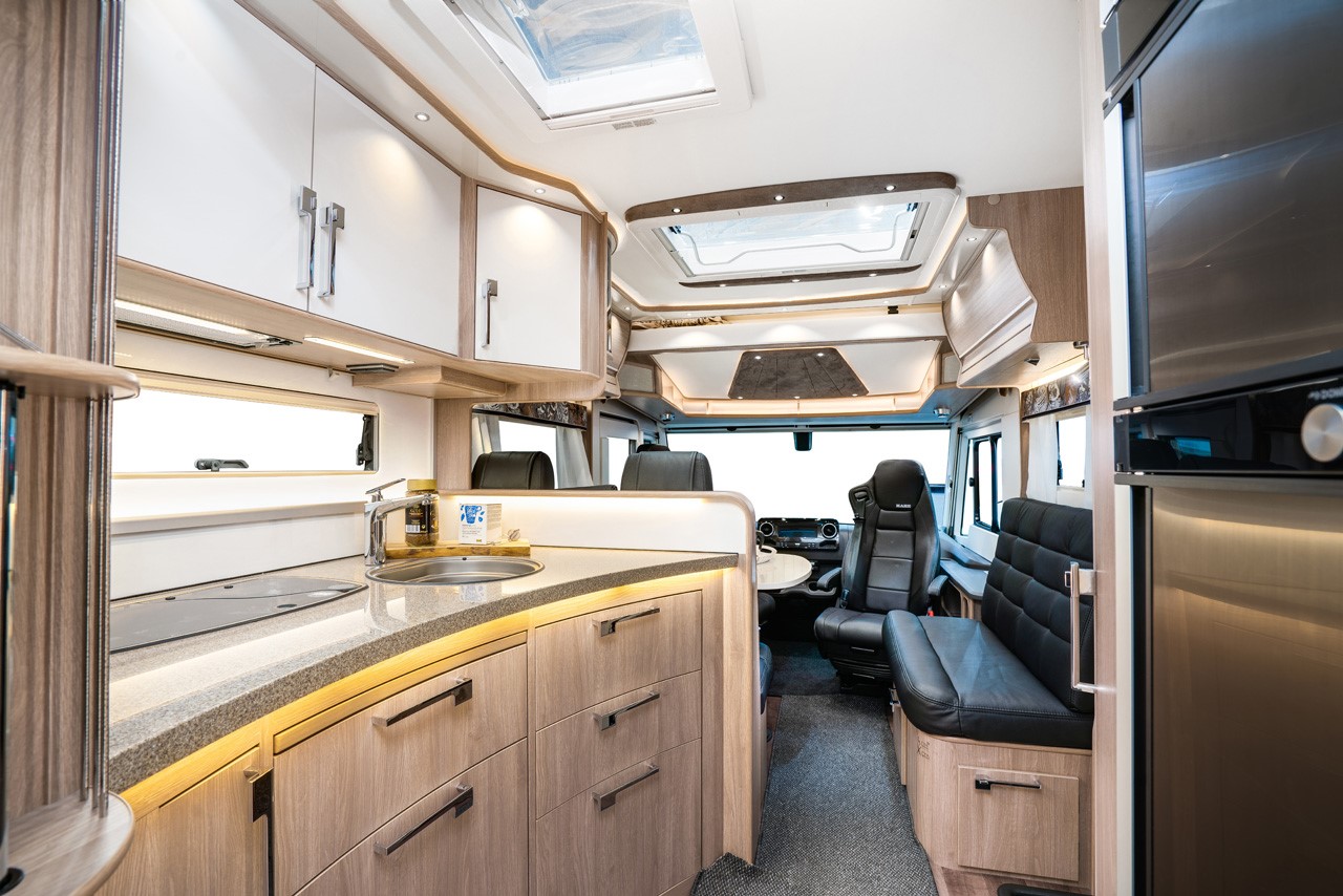 KABE JAPAN | 関東キャンピングカー商談会